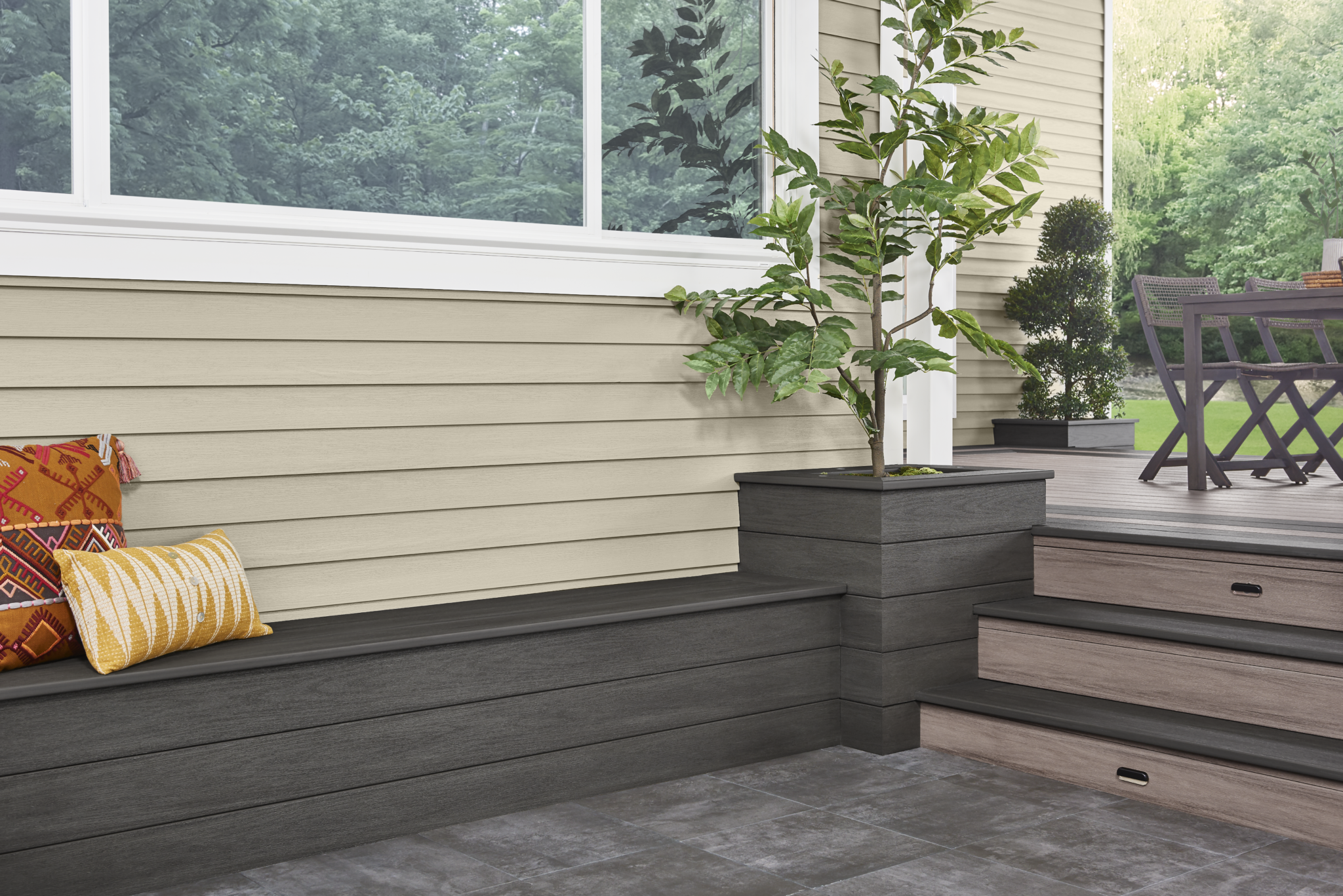 Wolf Portrait High-Density Cellular Siding | Niece Lumber